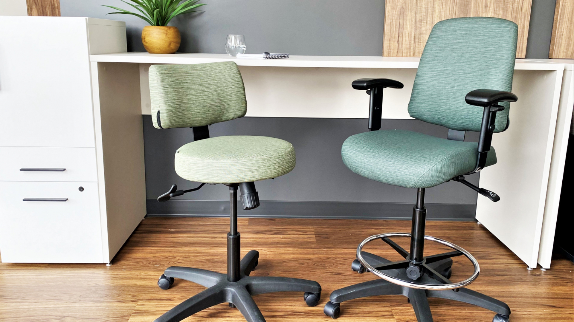 Logiflex | Texto Lab | Lab chair